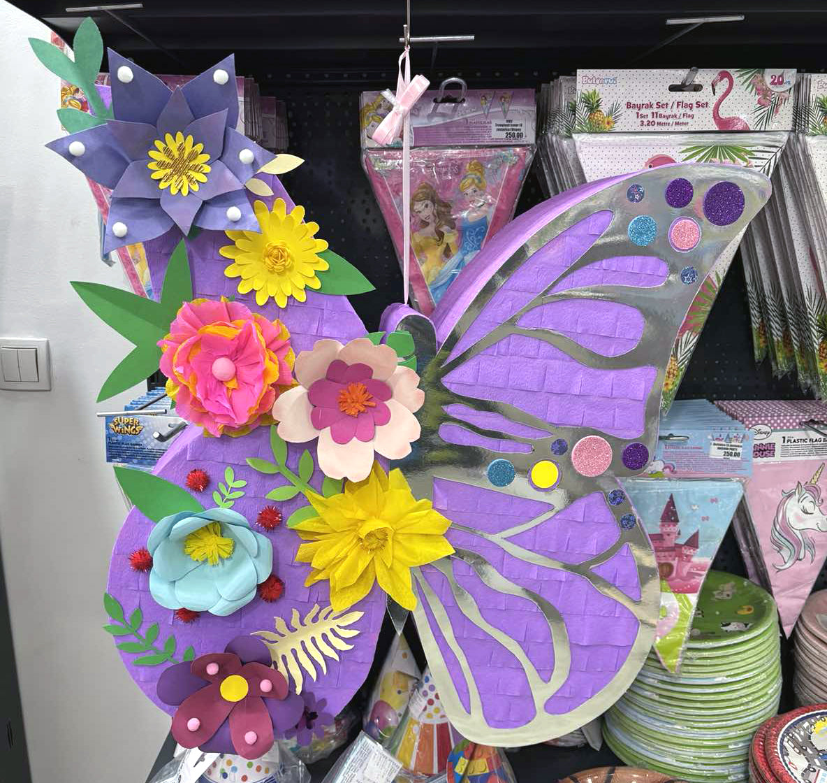 Pinjata Leptir | Pinjate za devojčice – Pinjata Factory